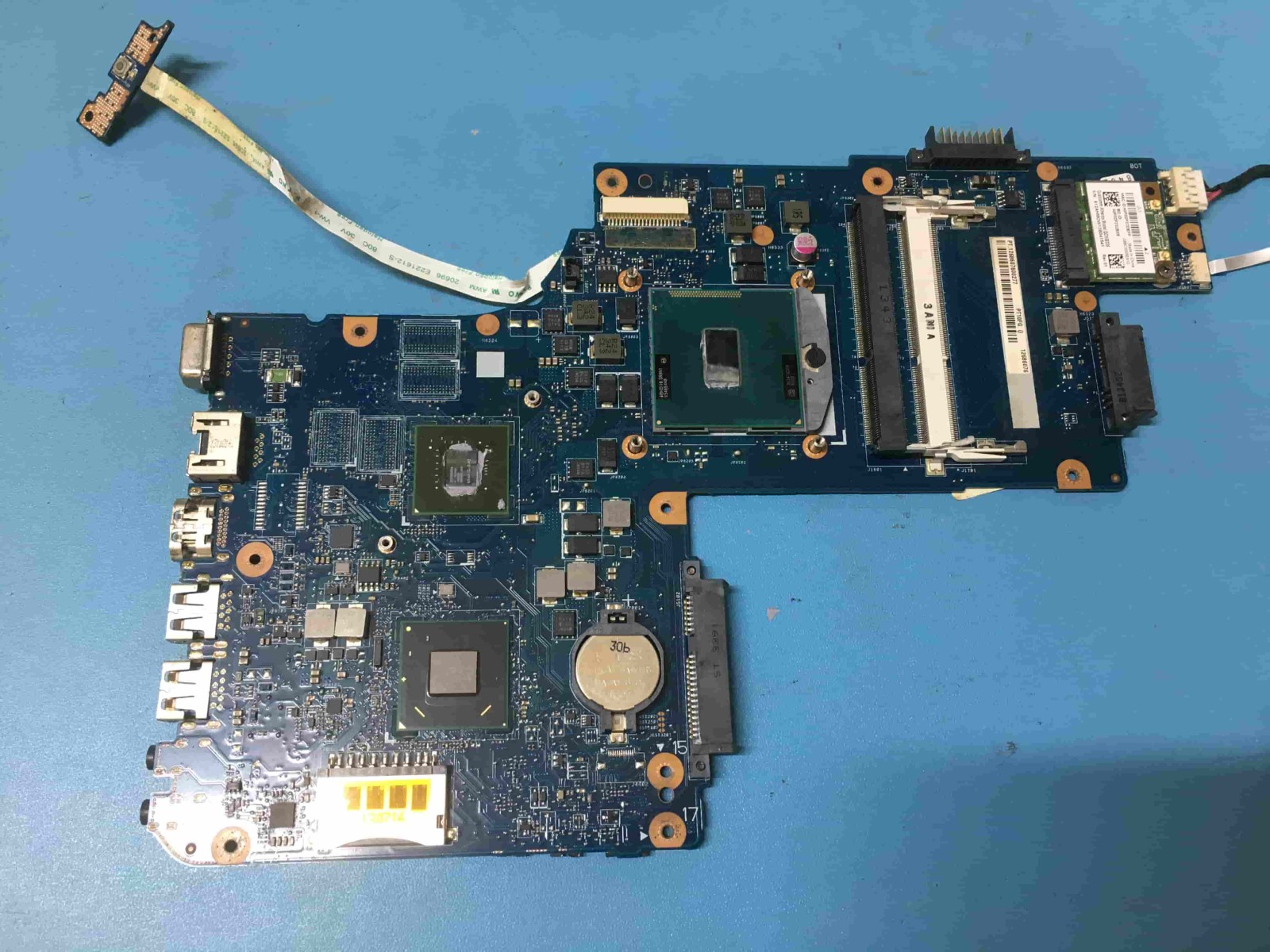 Toshiba C850 C855 Anakart ( 1GB Ekran Kartı )